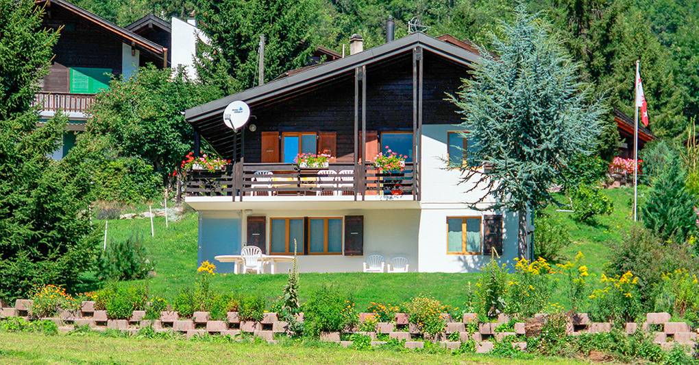 100 M² Ferienhaus ∙ 3 Schlafzimmer ∙ 6 Gäste - Fiesch