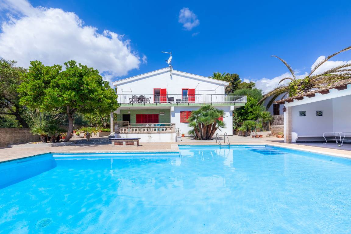 276 M² Lodge ∙ 6 Bedrooms ∙ 12 Guests - Mallorca