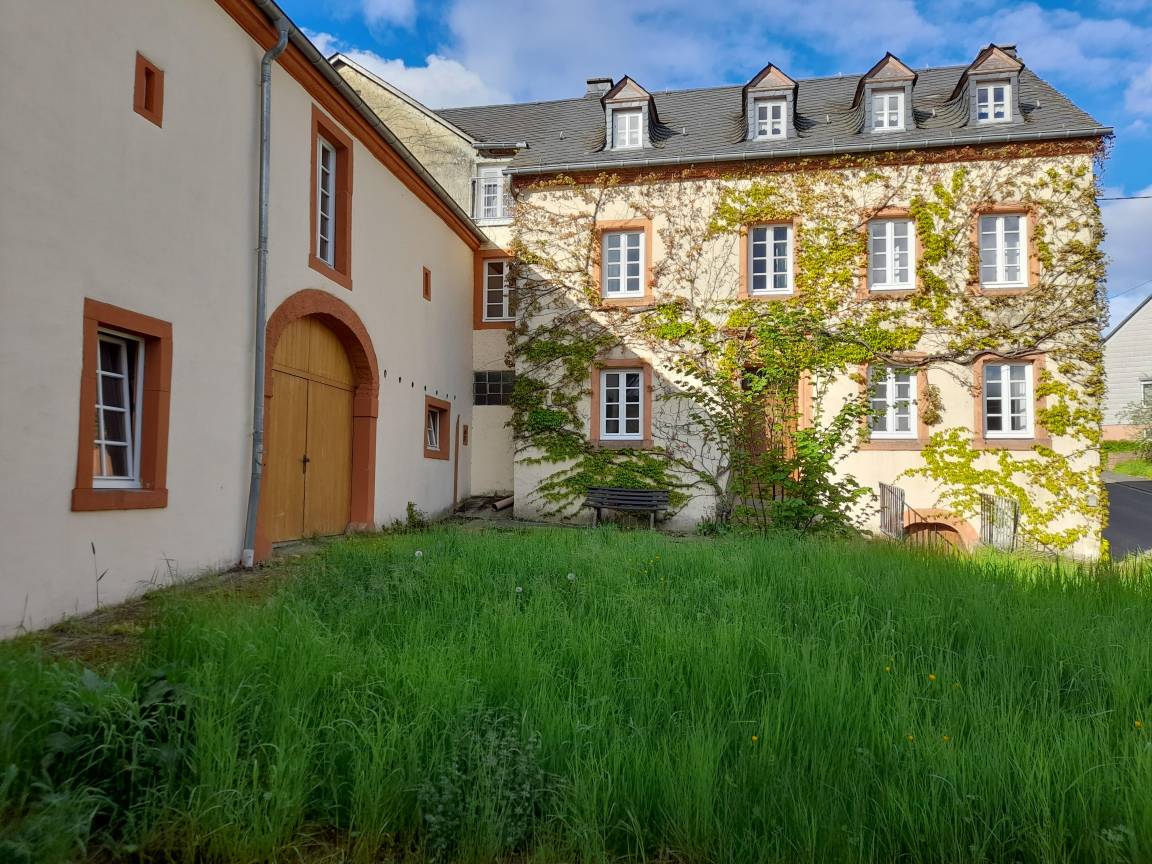 120 M² Ferienhaus ∙ 4 Schlafzimmer ∙ 10 Gäste - Schweich