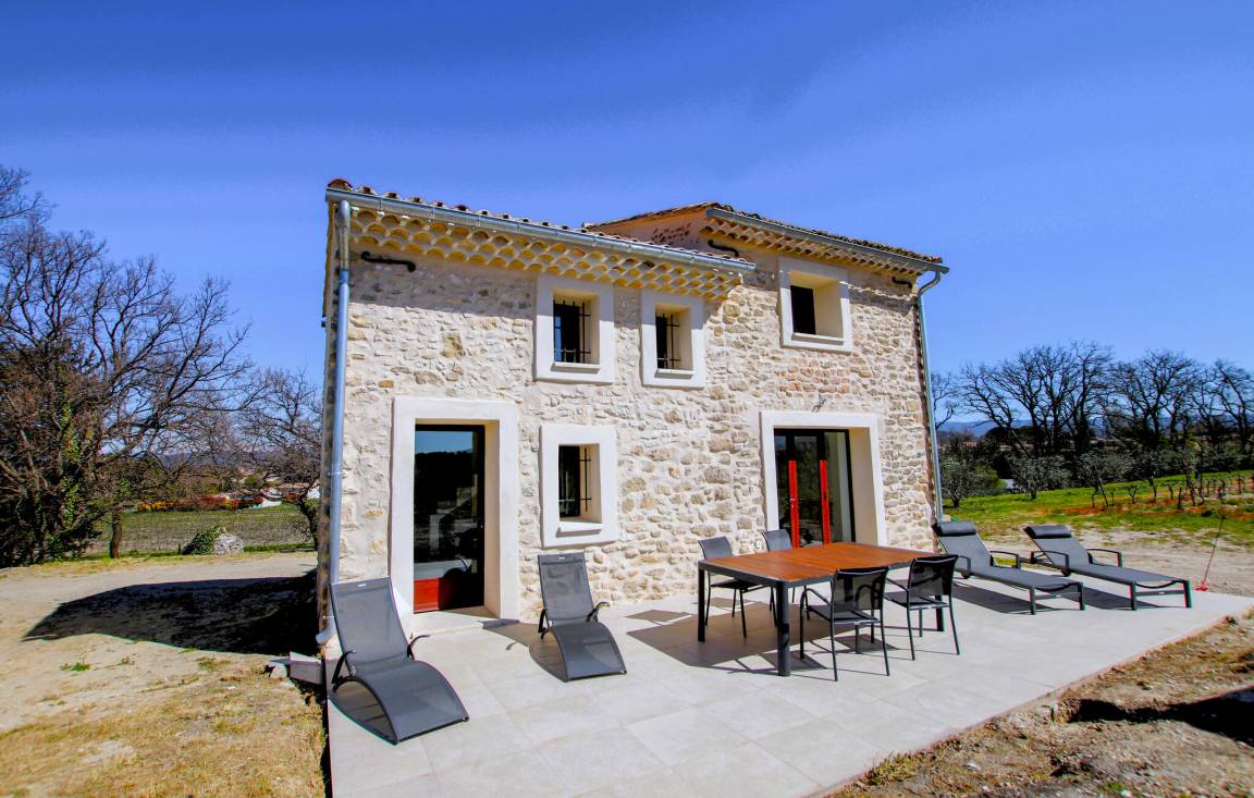 85 M² Ferienhaus ∙ 2 Schlafzimmer ∙ 6 Gäste - Carpentras