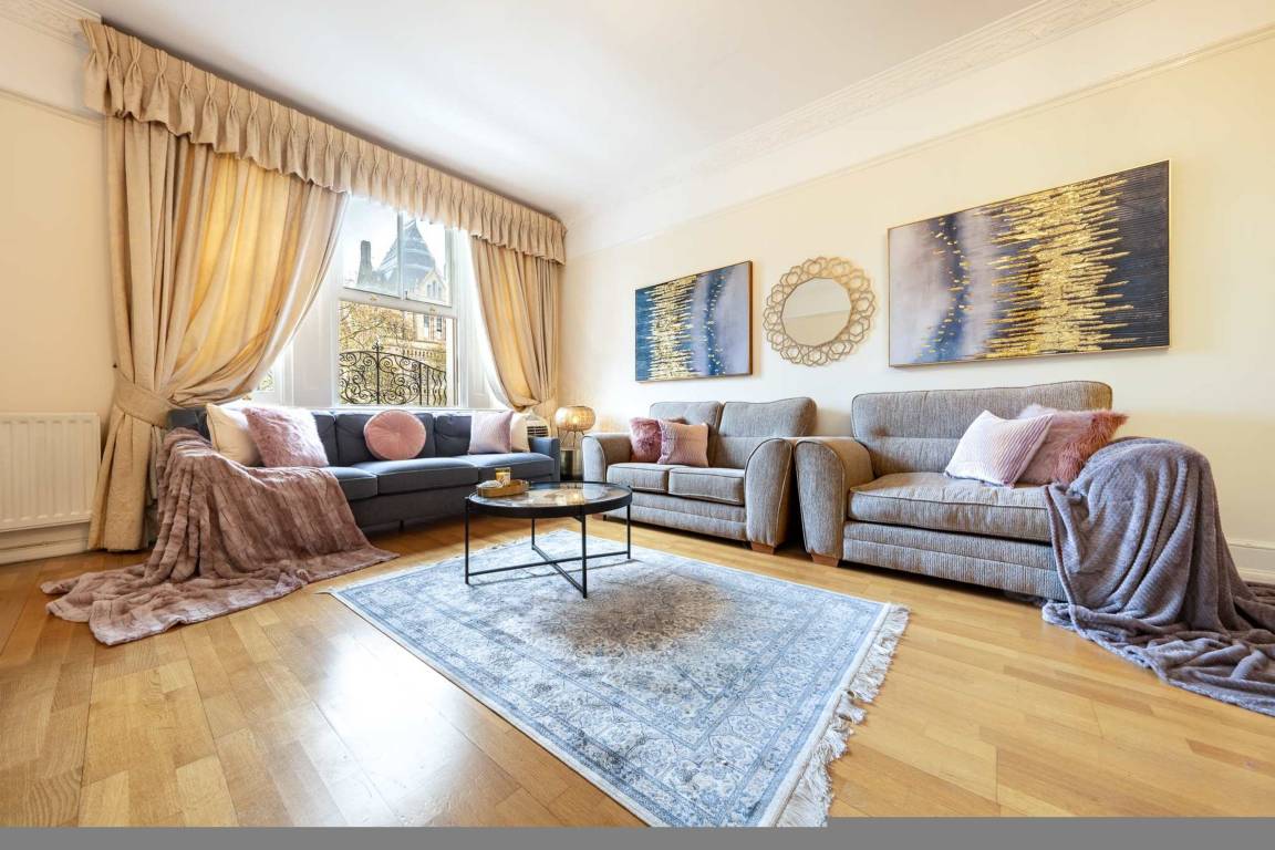 Apartment ∙ 2 Bedrooms ∙ 5 Guests - London