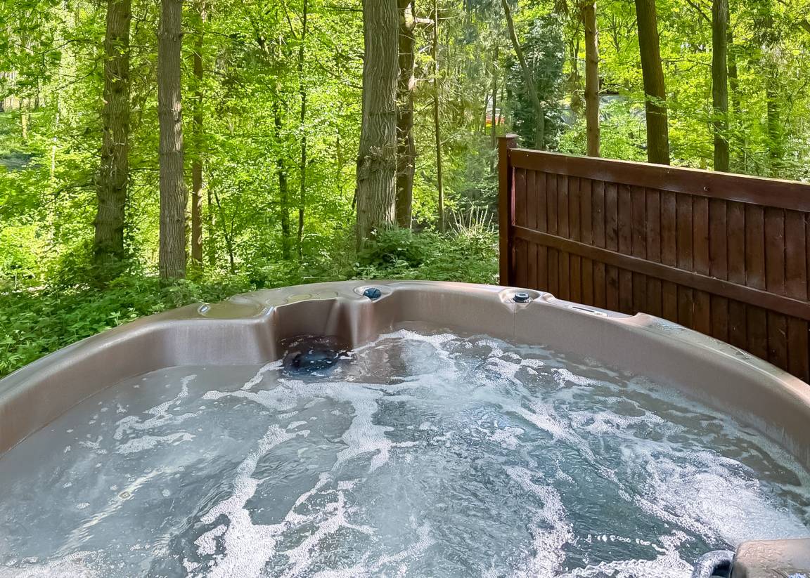 Chalet ∙ 3 Bedrooms ∙ 6 Guests - Cheshire