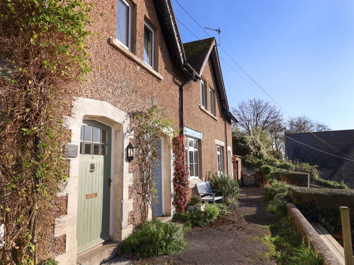 Cottage ∙ 3 Bedrooms ∙ 6 Guests - Honiton