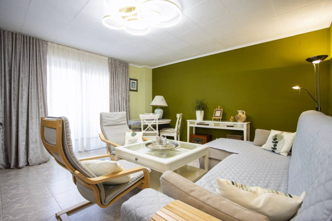 72 M² Apartamento ∙ 2 Habitaciones ∙ 6 Huéspedes - Torrevieja