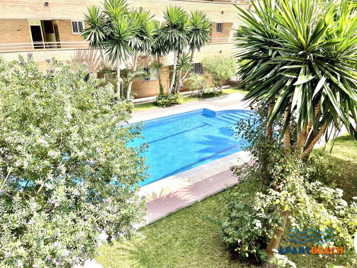 70 M² Apartamento ∙ 2 Habitaciones ∙ 6 Huéspedes - Tarragona, España