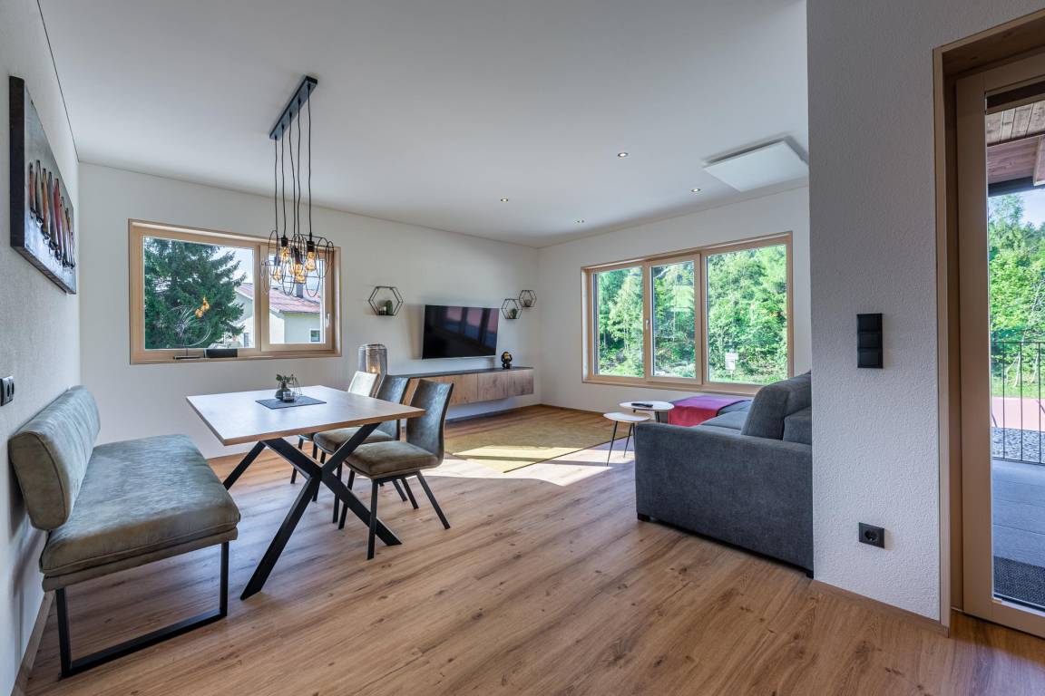 75 M² Ferienwohnung ∙ 2 Schlafzimmer ∙ 6 Gäste - Hochfilzen