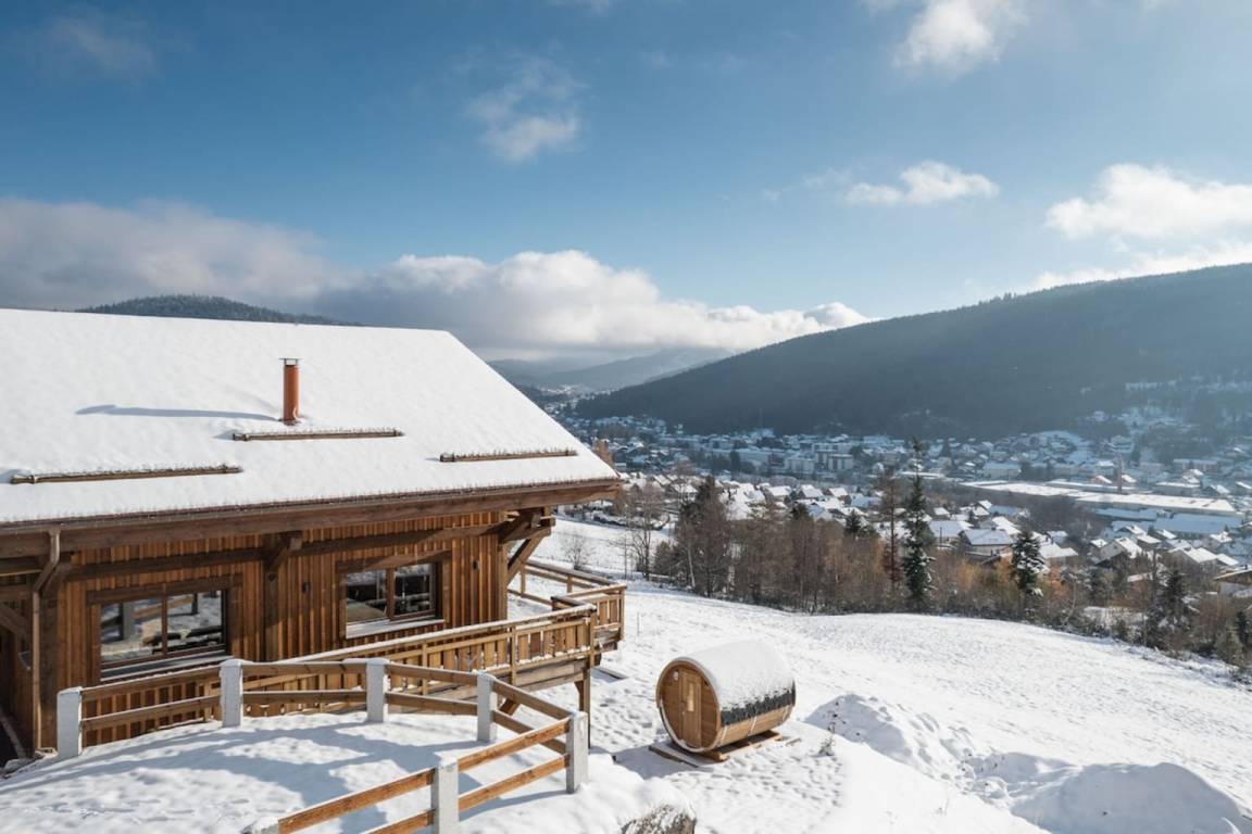 180 M² Ferienhaus ∙ 5 Schlafzimmer ∙ 12 Gäste - Gérardmer