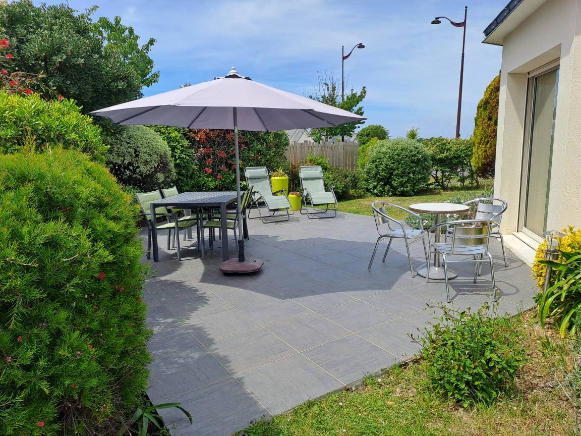 96 M² Maison De Vacances ∙ 3 Chambres ∙ 10 Personnes - Batz-sur-Mer