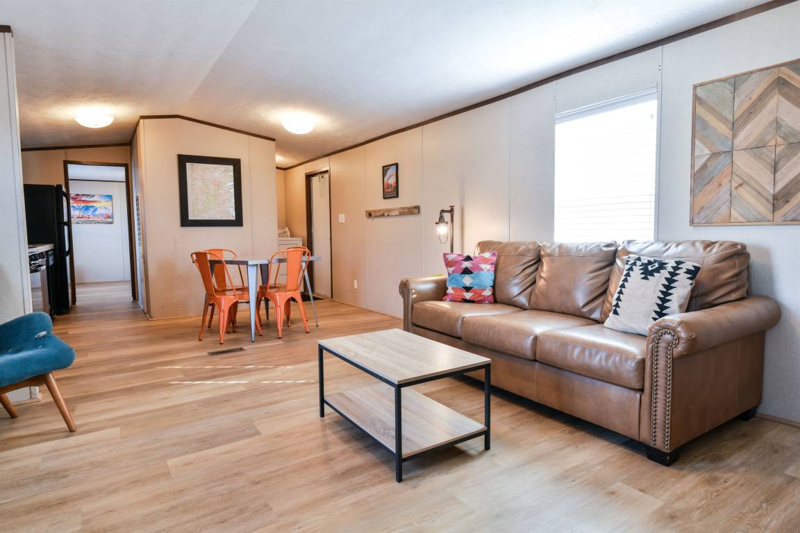 102 M² Caravan ∙ 3 Bedrooms ∙ 10 Guests - Moab, UT