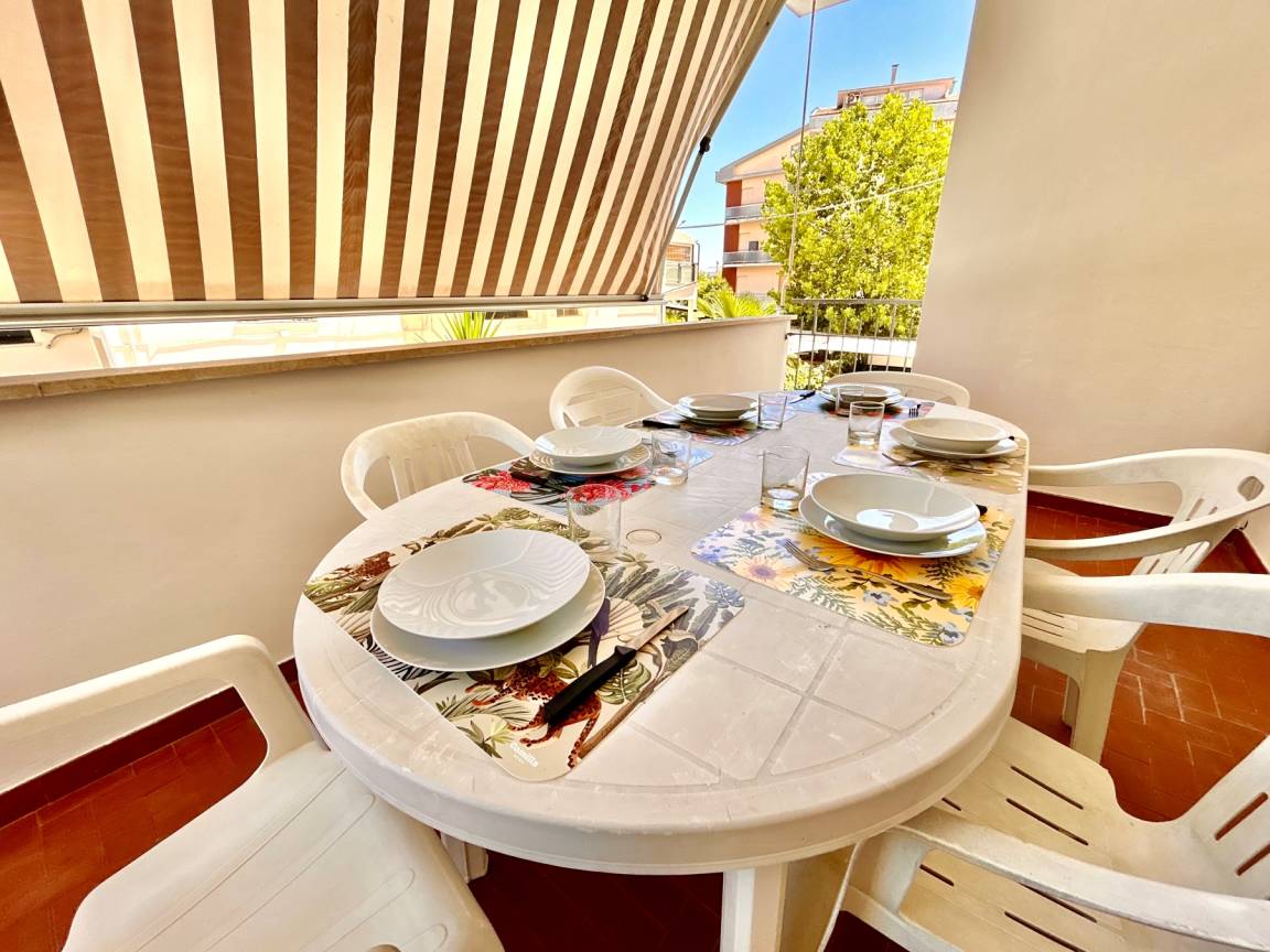 80 M² Apartamento ∙ 2 Habitaciones ∙ 7 Huéspedes - Ancona