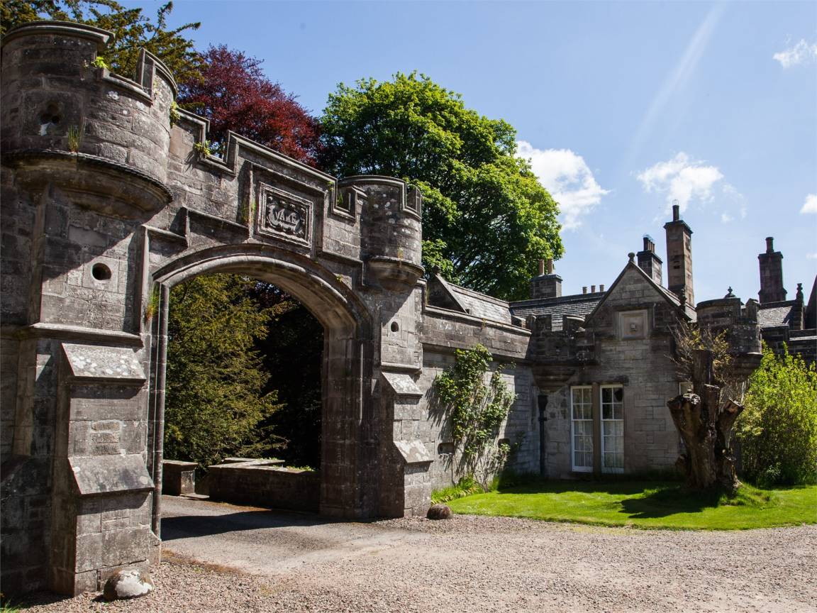 Cottage ∙ 2 Bedrooms ∙ 4 Guests - Peebles