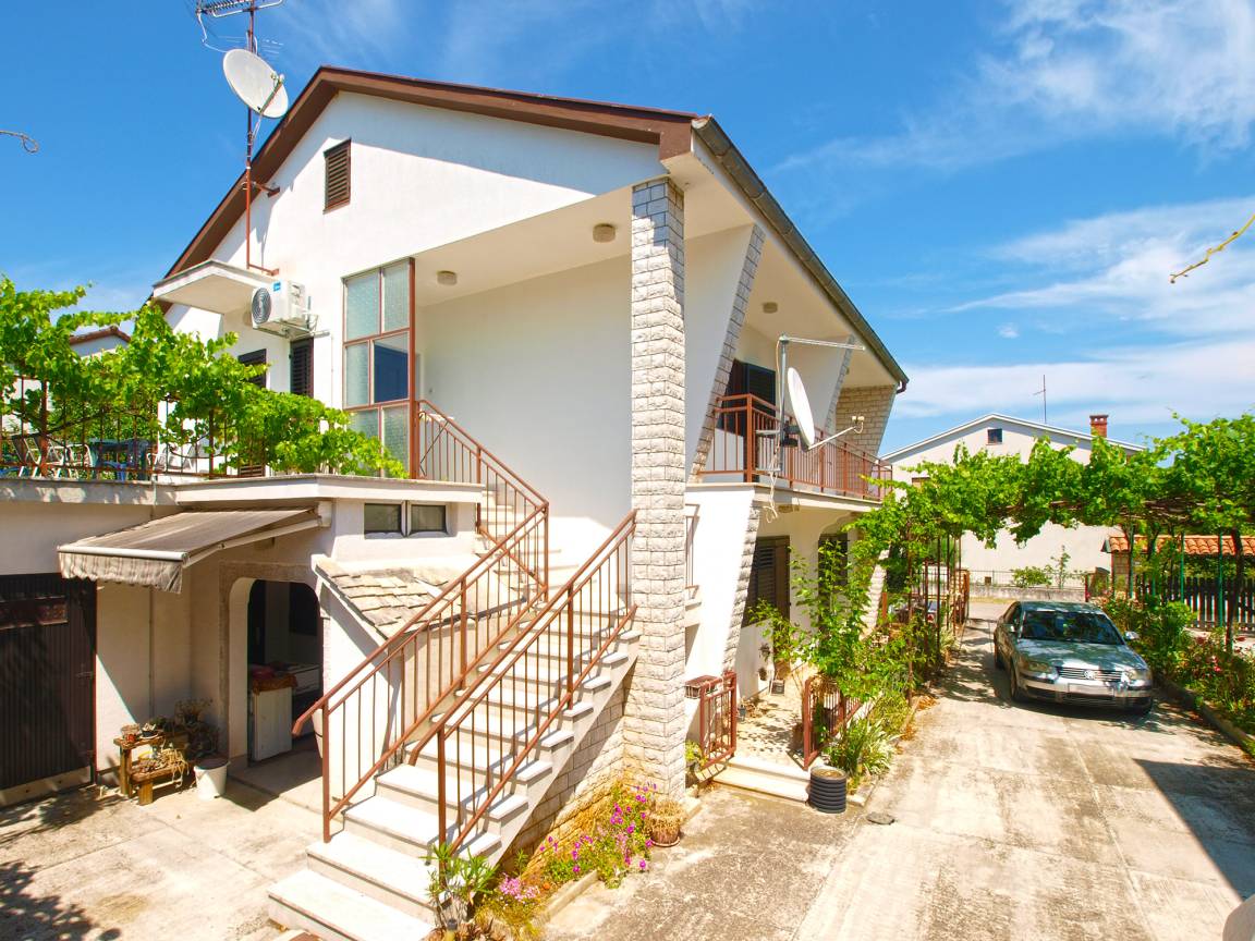 80 M² Apartment ∙ 2 Bedrooms ∙ 5 Guests - Pula