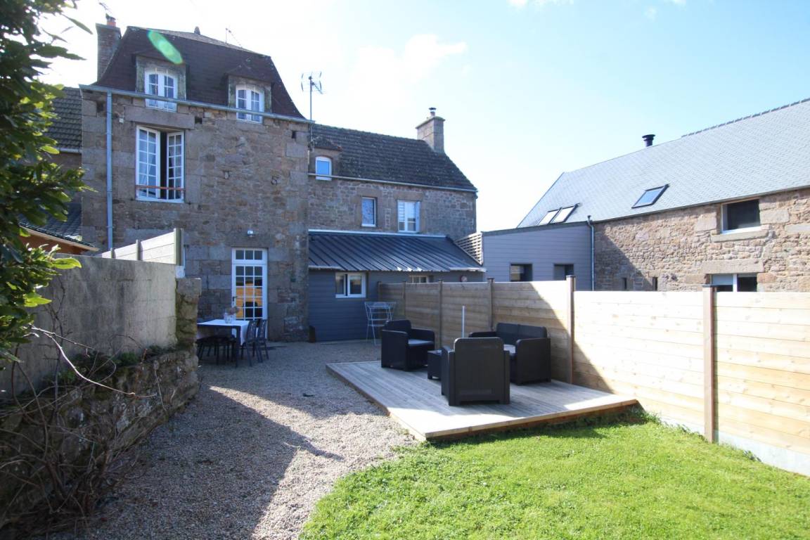 60 M² Gîte ∙ 2 Chambres ∙ 4 Personnes - Château des Ravalet