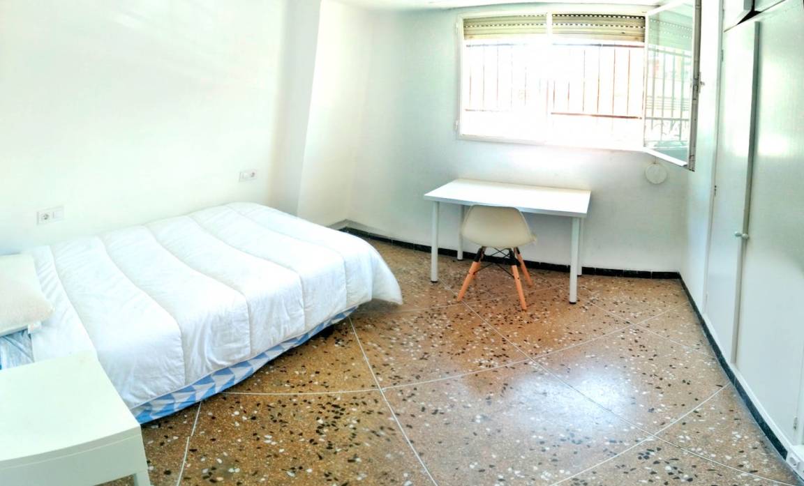 95 M² Private Room ∙ 1 Bedroom ∙ 1 Guest - Valencia