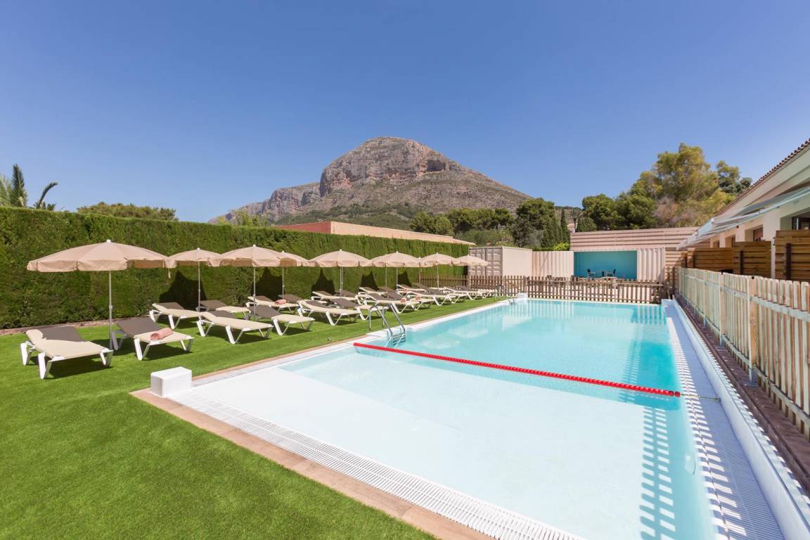 1200 M² Ferienhaus ∙ 16 Schlafzimmer ∙ 32 Gäste - Xàbia