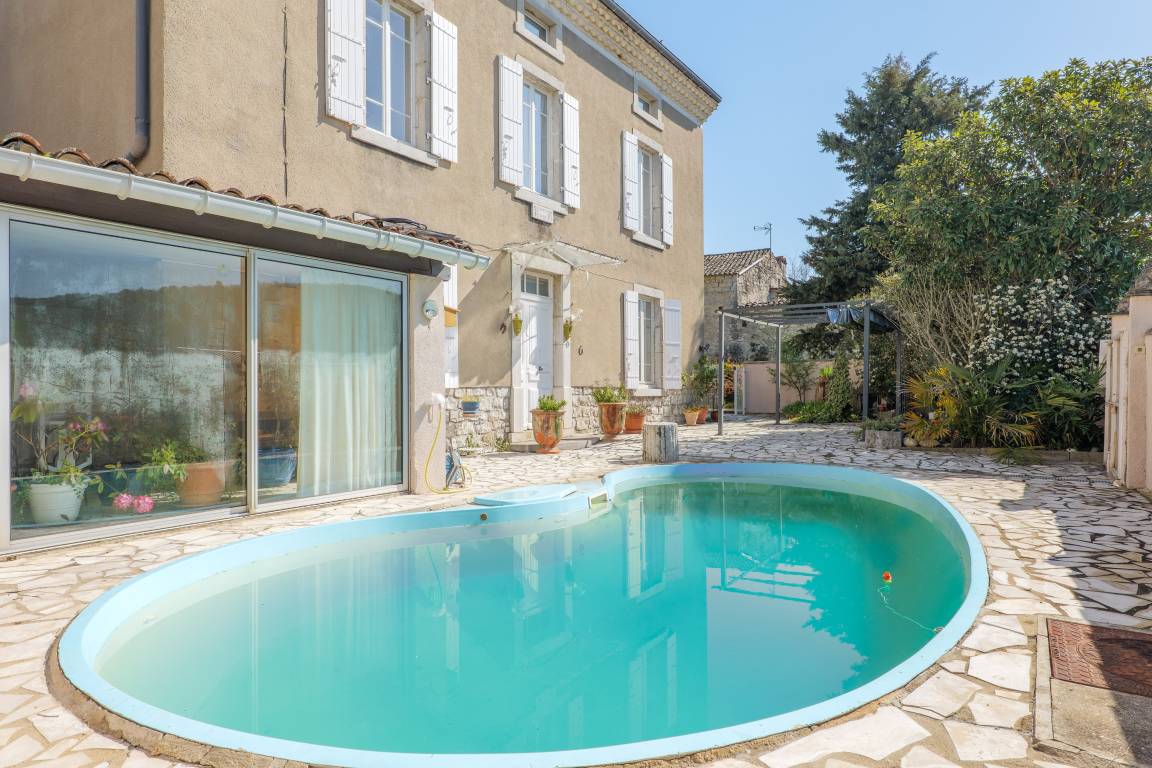 110 M² Appartement ∙ 3 Chambres ∙ 8 Personnes - Ardèche