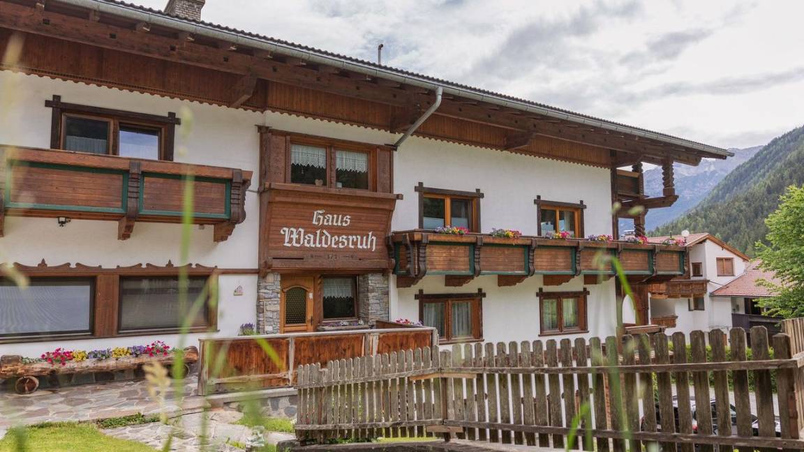27 M² Hotel ∙ 1 Bedroom ∙ 2 Guests - Neustift im Stubaital