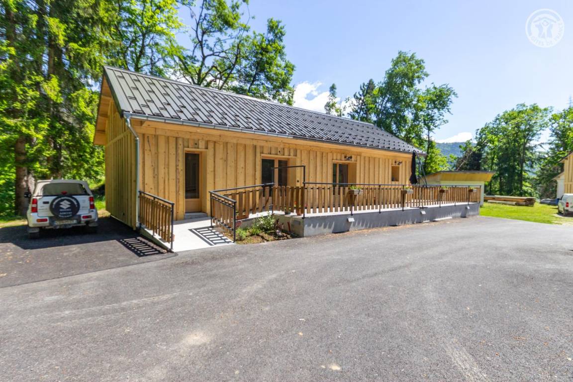 97 M² Gîte ∙ 5 Chambres ∙ 12 Personnes - Albertville