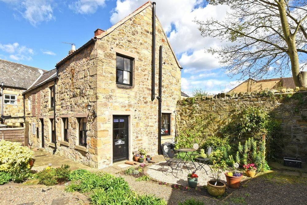 Cottage ∙ 2 Bedrooms ∙ 4 Guests - Alnwick
