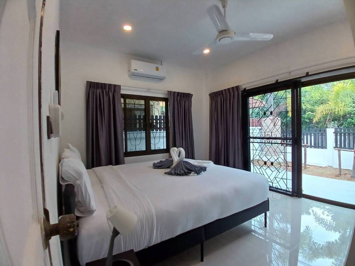100 M² Villa ∙ 2 Bedrooms ∙ 4 Guests - Phuket