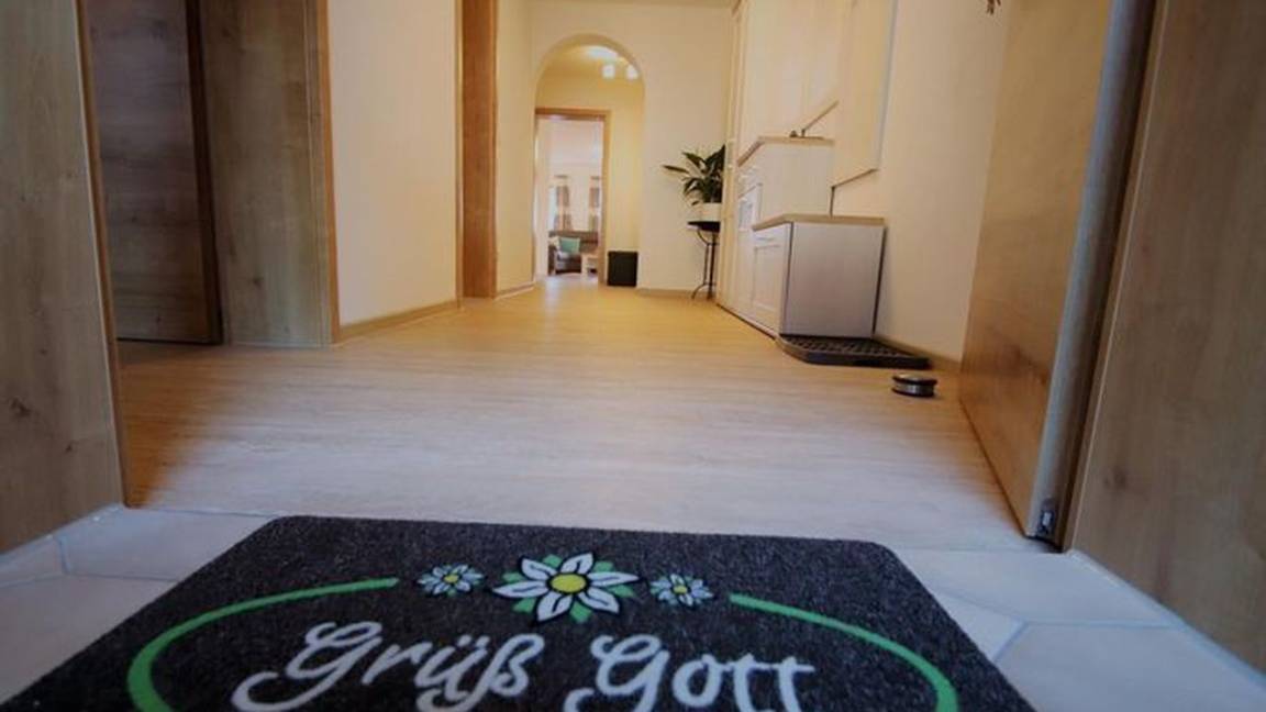 86 M² Ferienwohnung ∙ 2 Schlafzimmer ∙ 4 Gäste - Bad Bayersoien