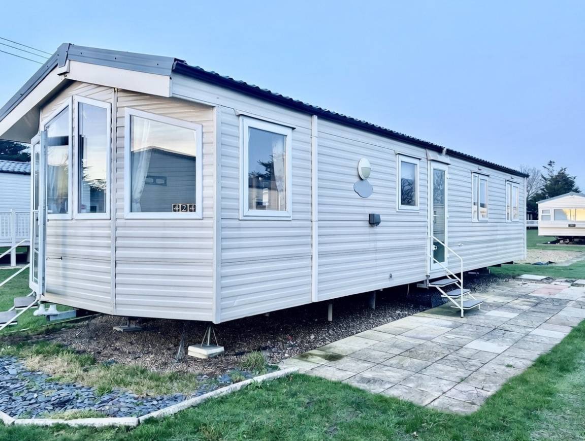 Cottage ∙ 3 Bedrooms ∙ 6 Guests - Walton-on-the-Naze