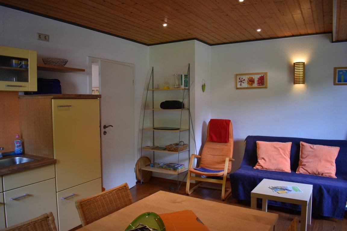 60 M² Ferienwohnung ∙ 1 Schlafzimmer ∙ 4 Gäste - Zell (Mosel)