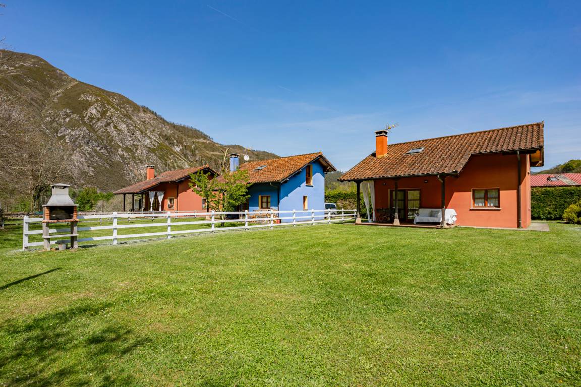 120 M² Casa ∙ 3 Habitaciones ∙ 7 Huéspedes - Cangas de Onís