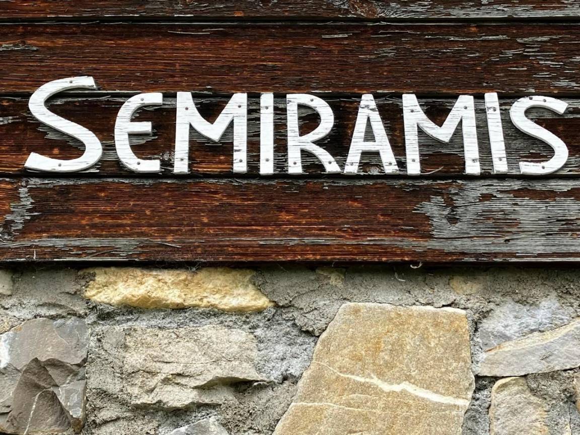 99 M² Ferienwohnung ∙ 4 Schlafzimmer ∙ 8 Gäste - Giswil