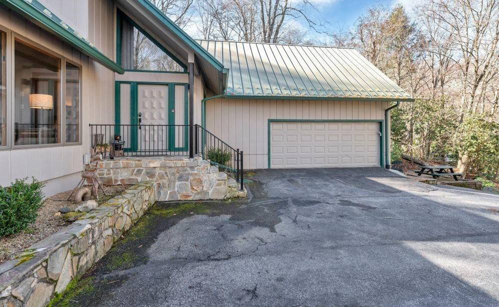 House ∙ 4 Bedrooms ∙ 10 Guests - Sugar Mountain, NC