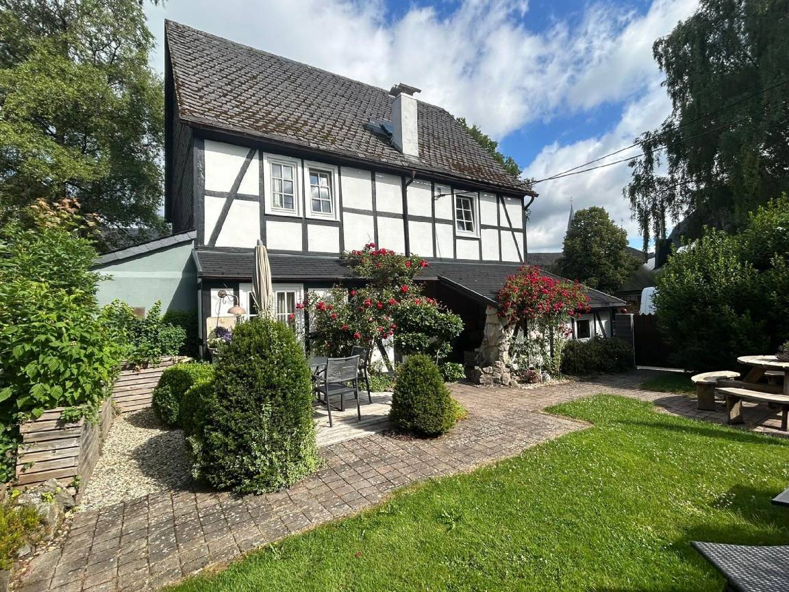 150 M² Huis ∙ 4 Slaapkamers ∙ 8 Gasten - Olsberg