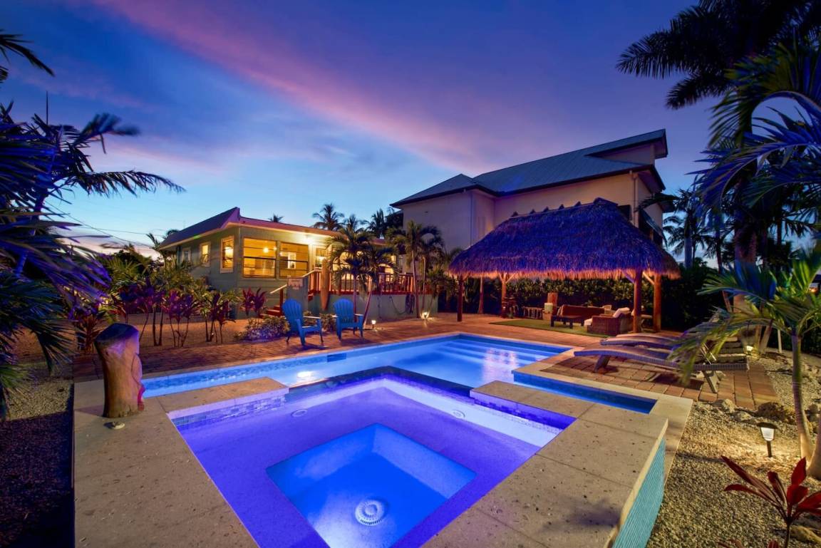 84 M² Talo ∙ 2 Makuuhuonetta ∙ 4 Vierasta - Fort Myers Beach, FL