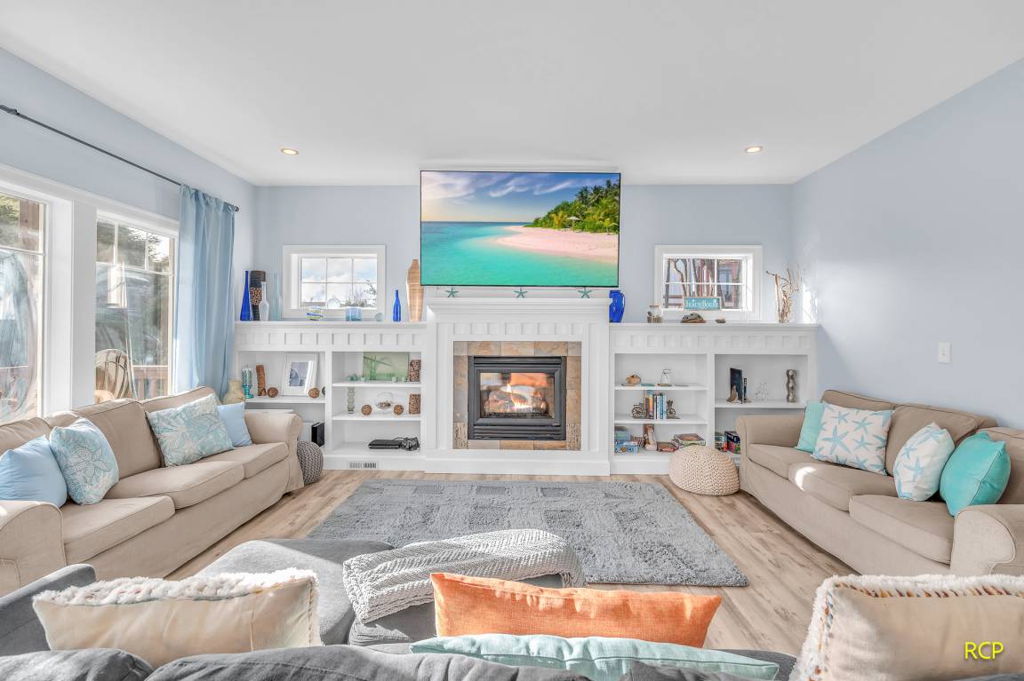 243 M² House ∙ 5 Bedrooms ∙ 15 Guests - Lincoln City, OR