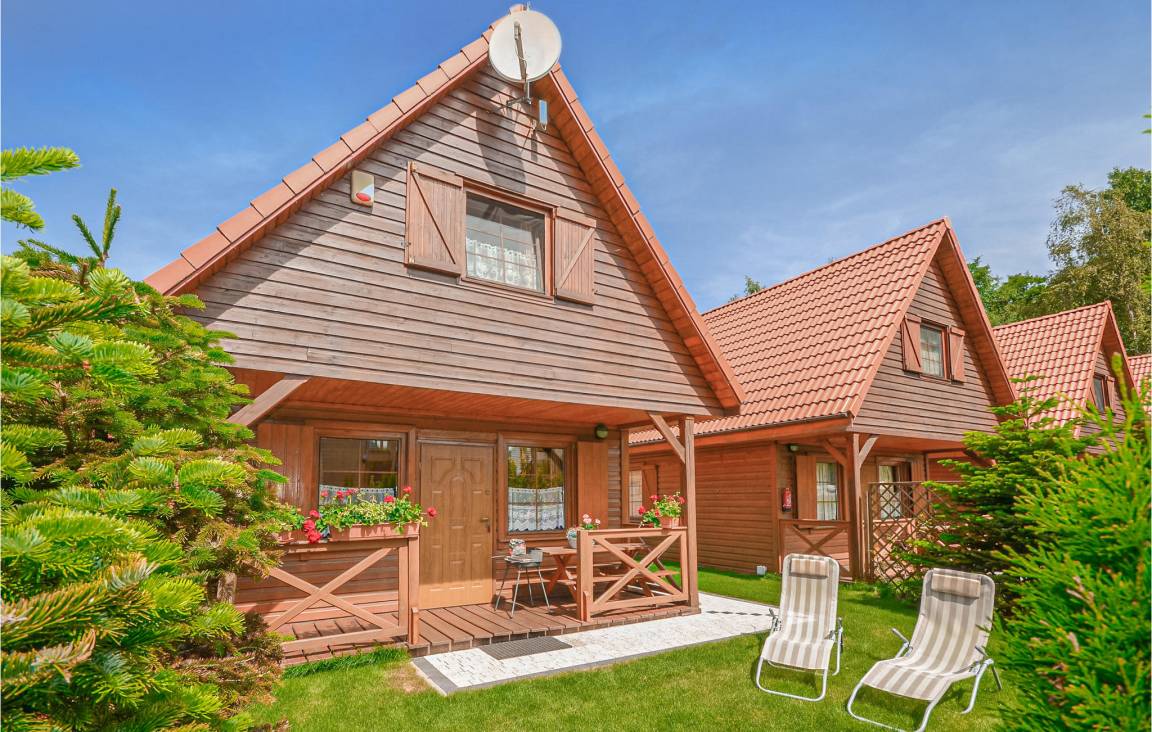70 M² Ferienhaus ∙ 2 Schlafzimmer ∙ 4 Gäste - Dąbki