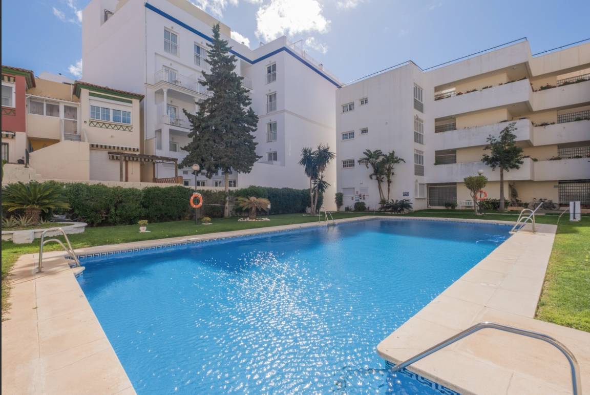 75 M² Apartamento ∙ 2 Habitaciones ∙ 4 Huéspedes - Frigiliana