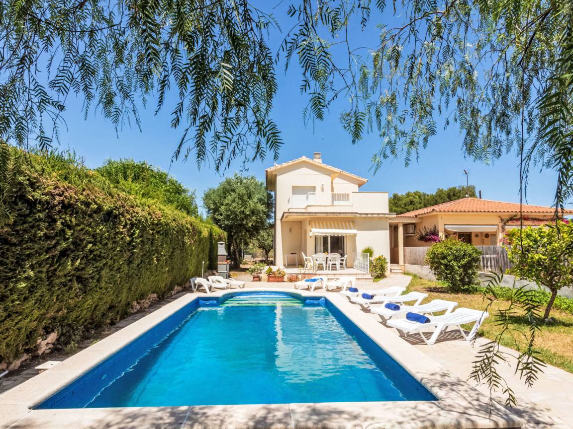 150 M² Maison De Vacances ∙ 4 Chambres ∙ 8 Personnes - L'Ametlla de Mar