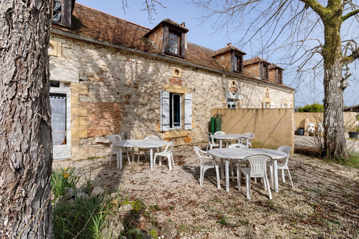 140 M² Maison De Vacances ∙ 4 Chambres ∙ 8 Personnes - Bergerac