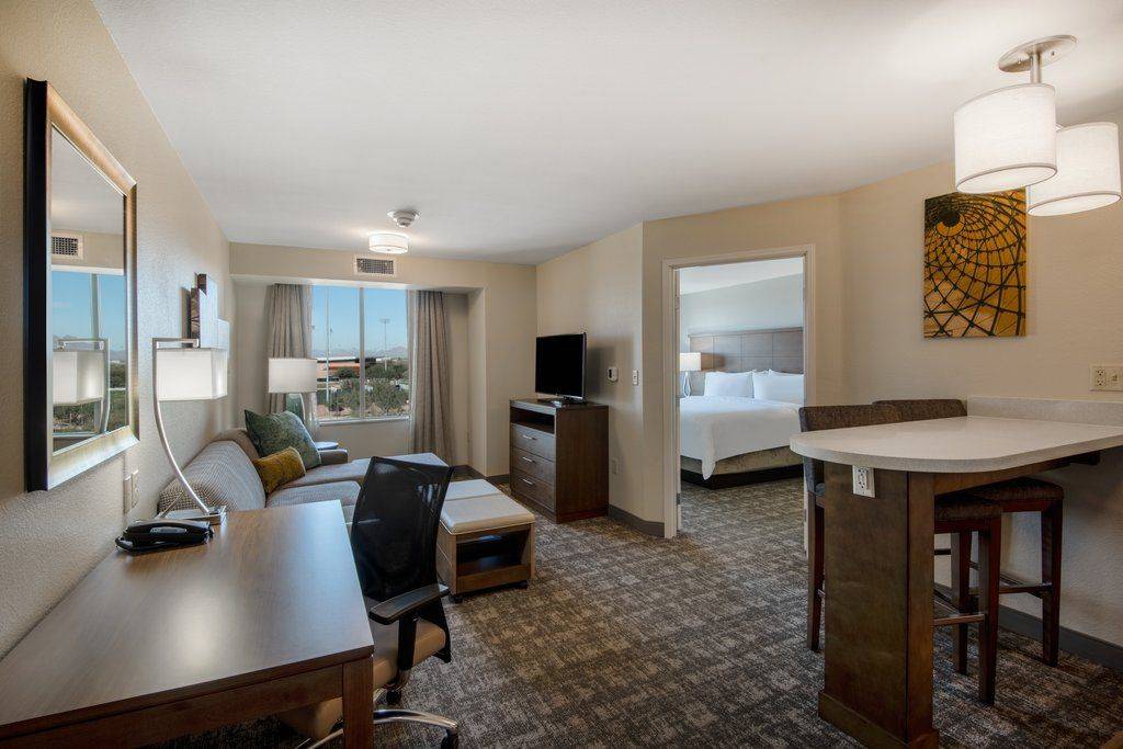 167 M² Hotel ∙ 1 Bedroom ∙ 4 Guests - Fountain Hills, AZ