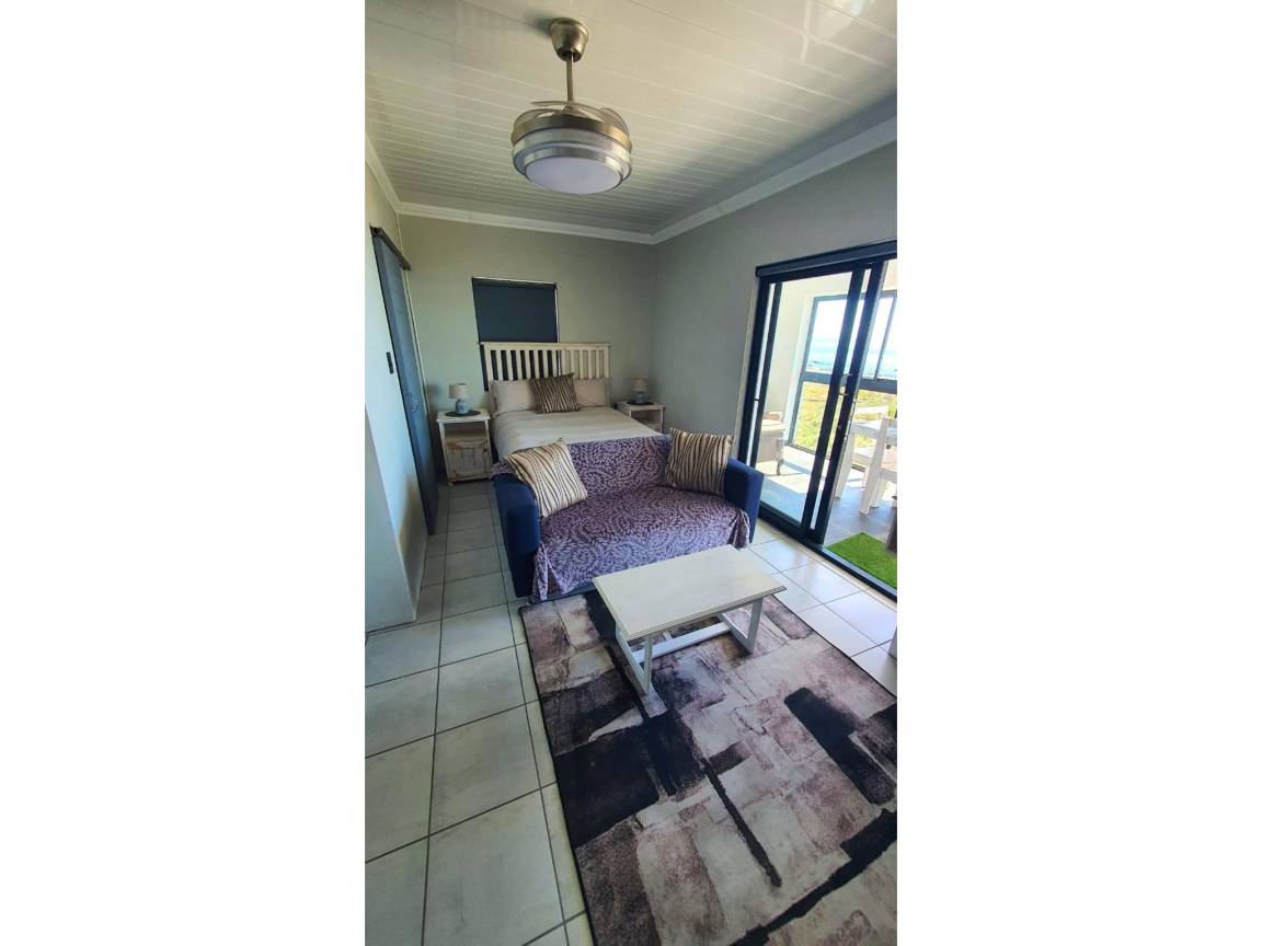 85 M² Apartment ∙ 2 Bedrooms ∙ 4 Guests - Saint Helena Bay