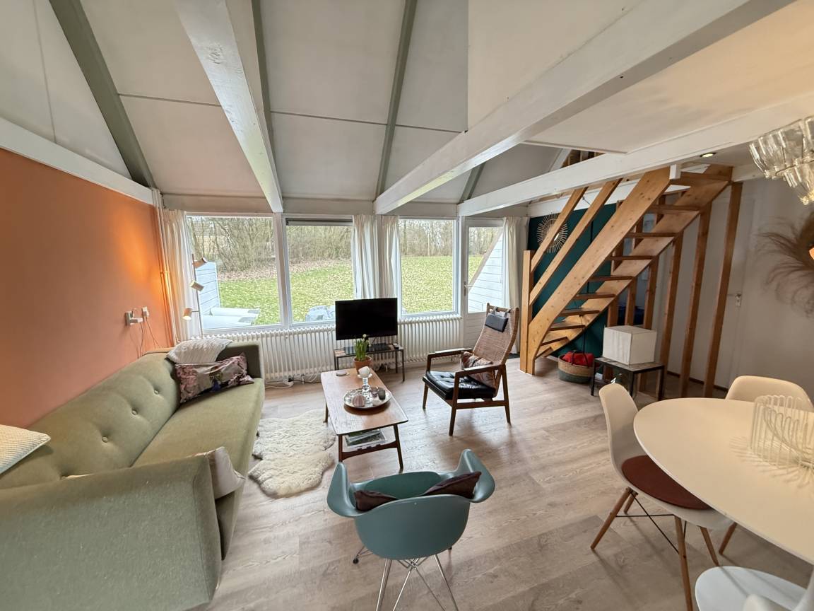 60 M² Bungalow ∙ 2 Bedrooms ∙ 4 Guests - Aachen