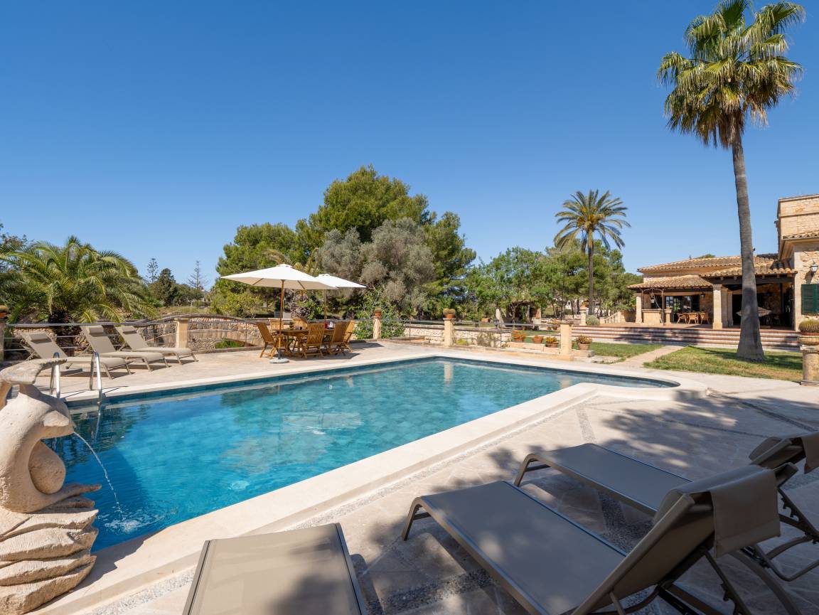 464 M² Maison De Vacances ∙ 4 Chambres ∙ 8 Personnes - Ses Salines