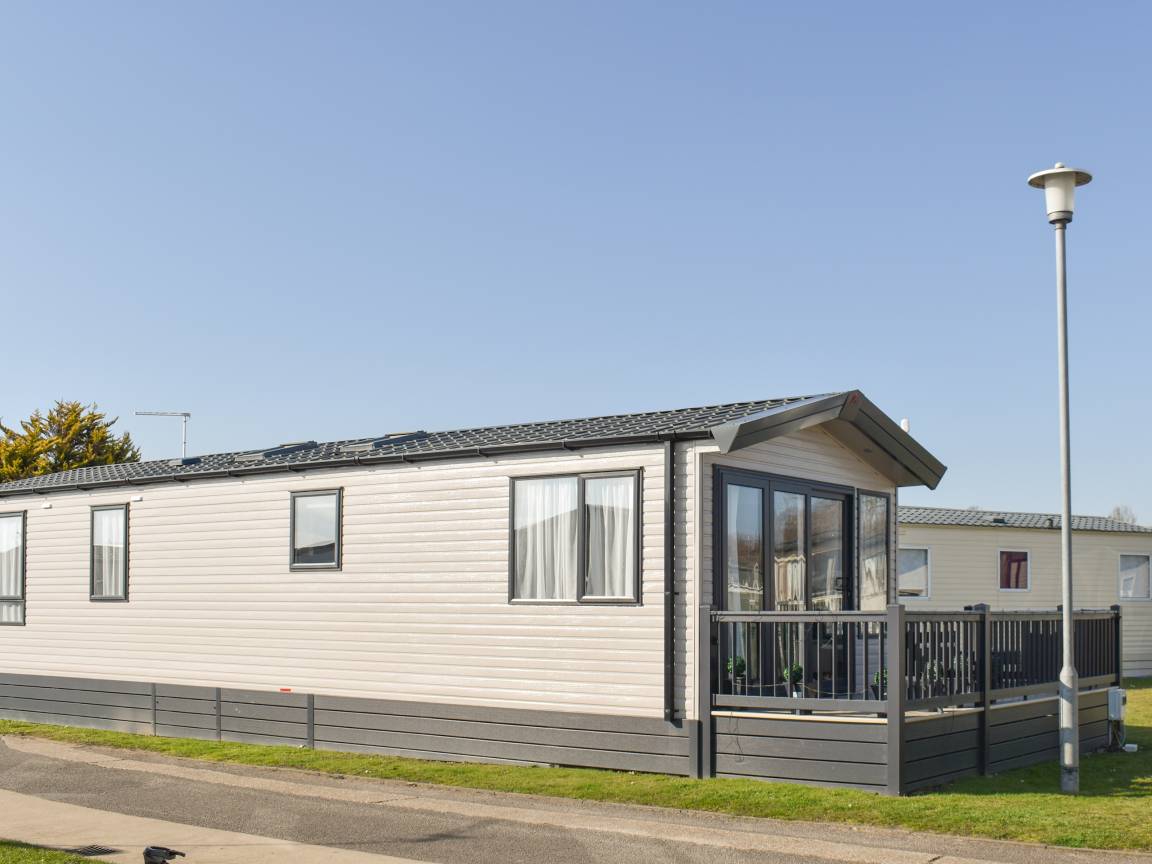 Cottage ∙ 2 Bedrooms ∙ 4 Guests - West Mersea