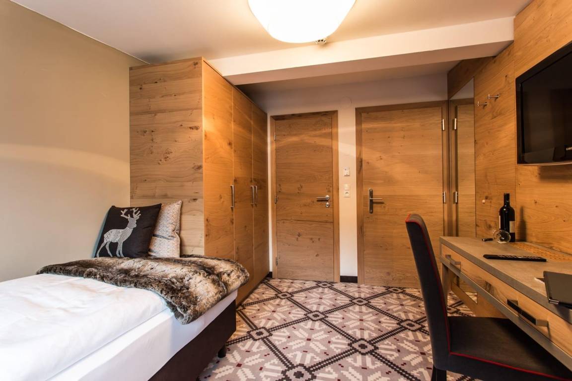 15 M² Hotel ∙ 1 Bedroom ∙ 1 Guest - Zwieselstein