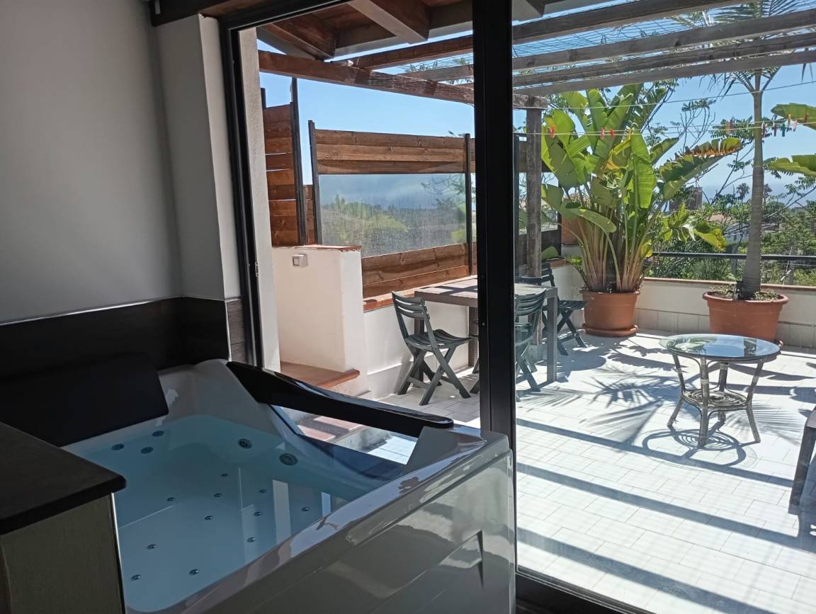 45 M² Bed & Breakfast ∙ 1 Habitación ∙ 4 Huéspedes - Riposto