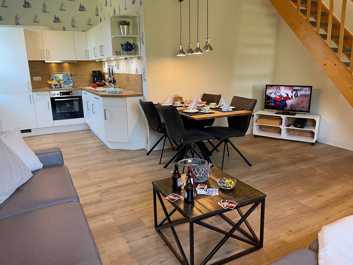 65 M² Ferienwohnung ∙ 2 Schlafzimmer ∙ 4 Gäste - Hasselberg