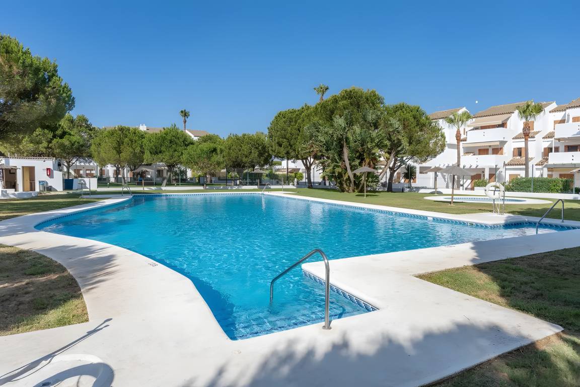50 M² Apartamento ∙ 2 Habitaciones ∙ 5 Huéspedes - San Fernando, España