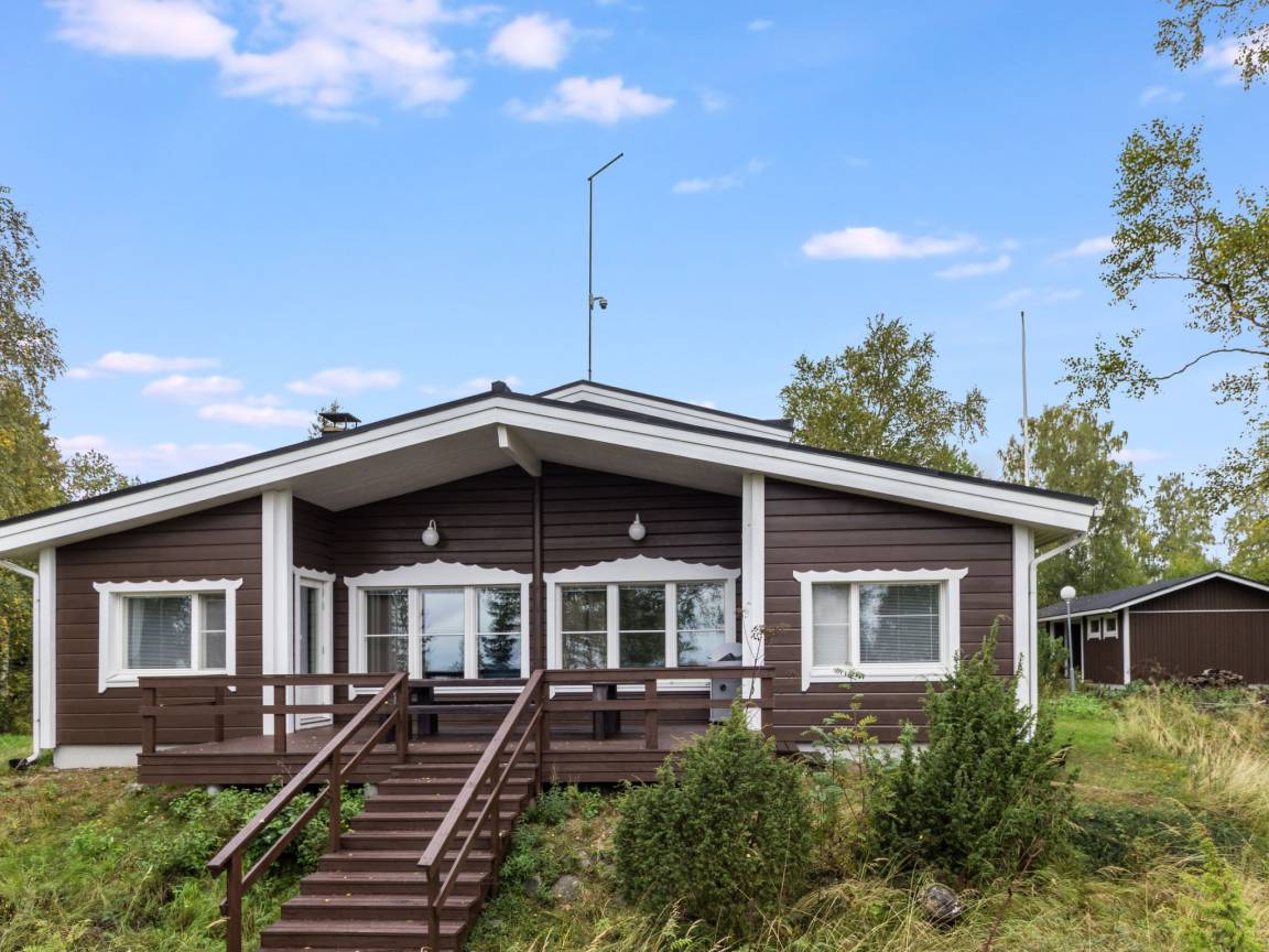 143 M² House ∙ 4 Bedrooms ∙ 8 Guests - Oulu