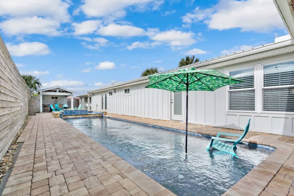 232 M² House ∙ 4 Bedrooms ∙ 8 Guests - Crescent Beach, FL