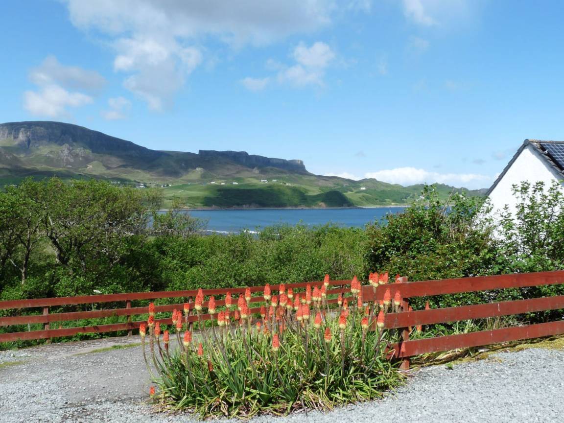 40 M² House ∙ 2 Bedrooms ∙ 4 Guests - Uig