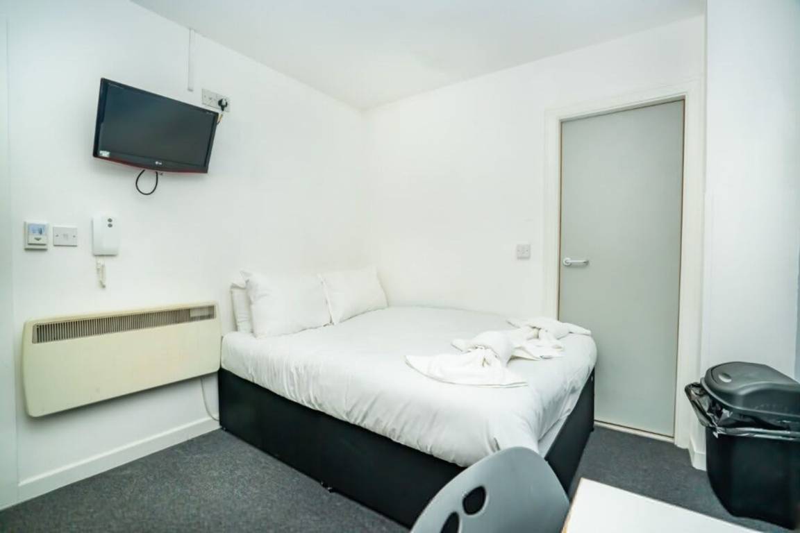 Apartment ∙ 2 Bedrooms ∙ 4 Guests - Coventry